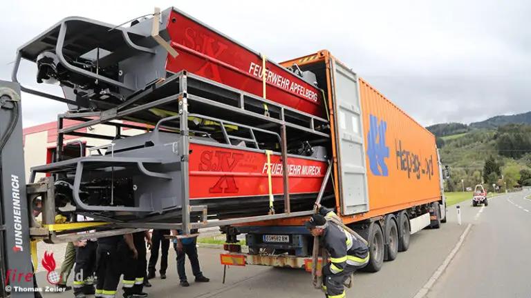 Stmk: FF Apfelberg & FF Mureck → neues Feuerwehrboot SJX 2170 EcoBoost ...