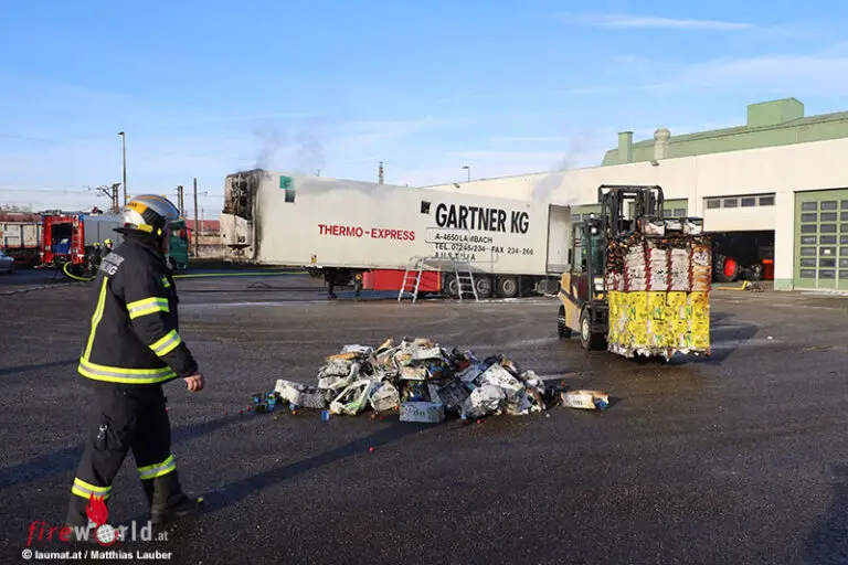 Oö: Sattelauflieger brennt erst in Reichersberg, später dann in Edt bei Lambach - Fireworld.at